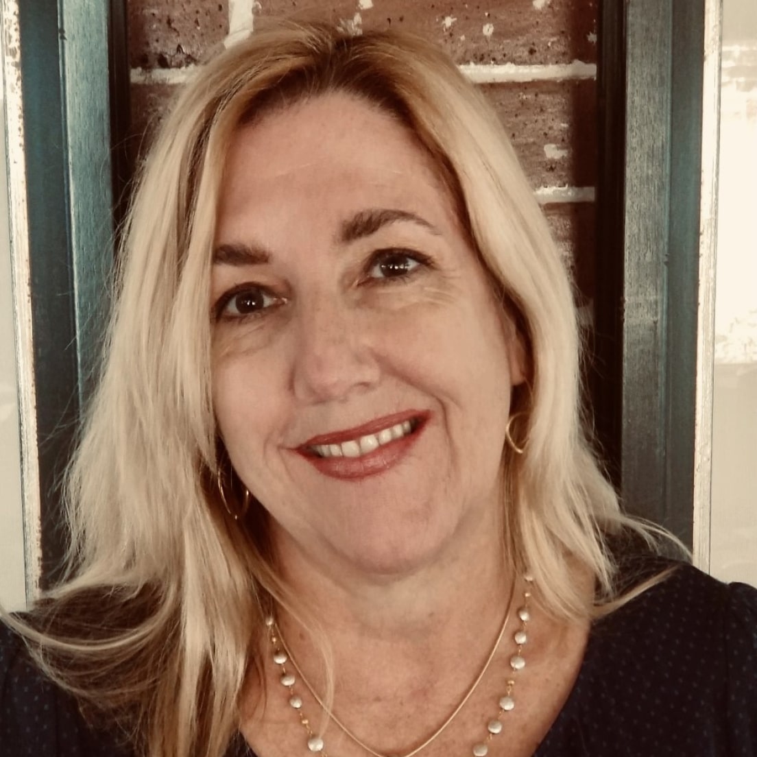 April Burrell's Instagram, Twitter & Facebook on IDCrawl